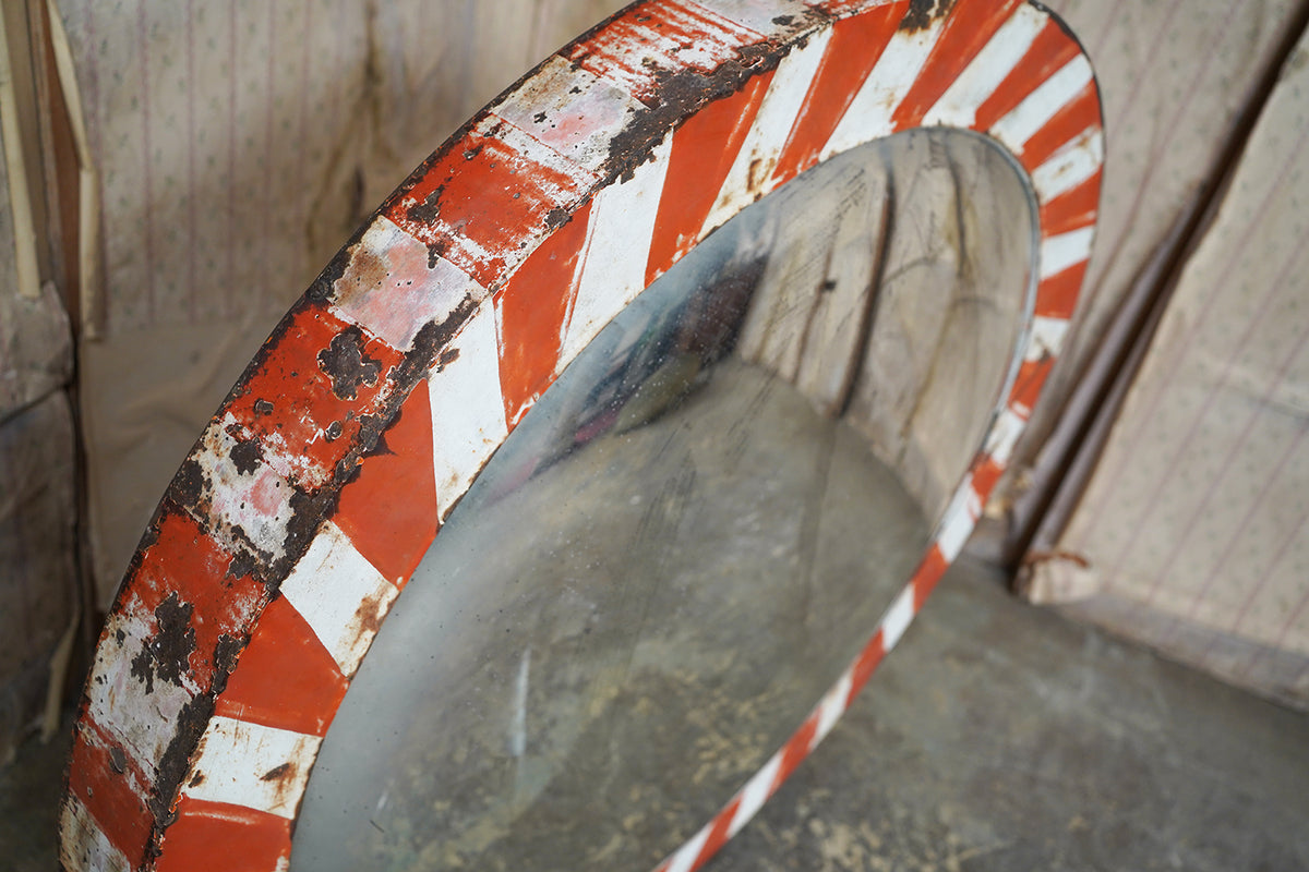 A Large Mid-20thC Czech Convex Railway Mirror c.1950-60 – Doe & Hope