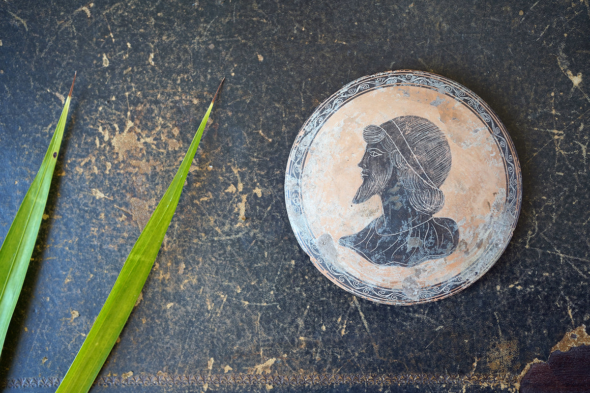A Classical Greek Attic Pottery Portrait Roundel c.5-7thC B.C – Doe & Hope