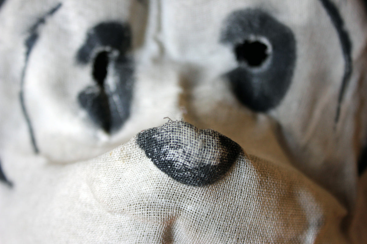 A Rare Linen Child’s Mickey Mouse Mask c.1935 – Doe & Hope