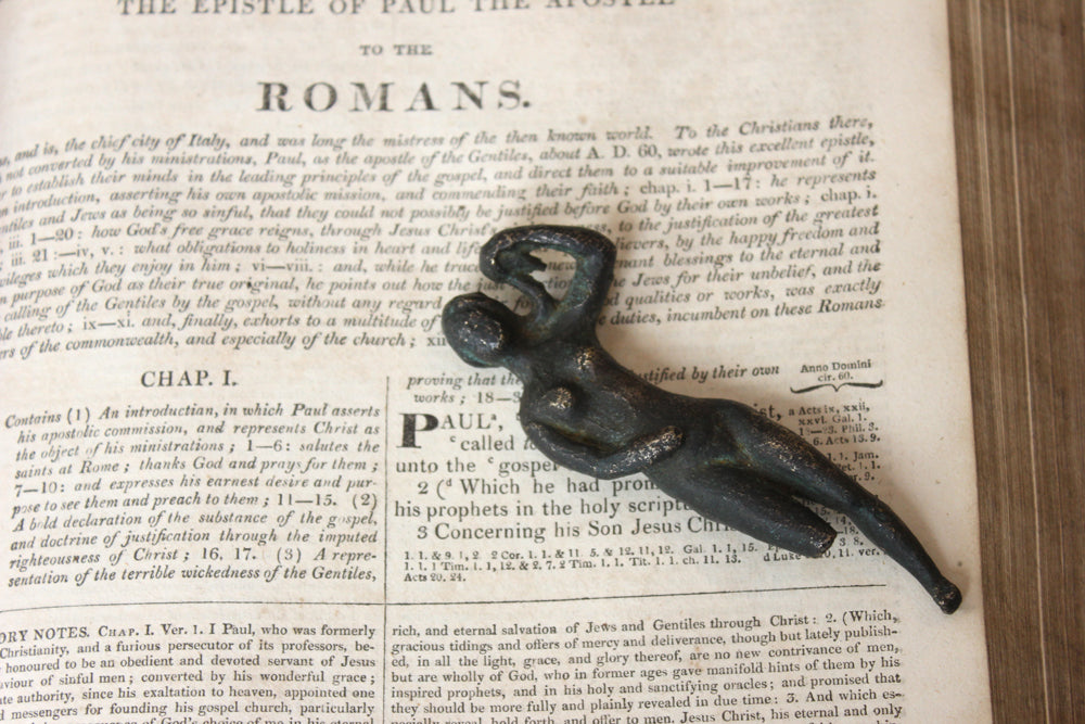 A Tactile Roman Bronze Venus Figurine – Doe & Hope